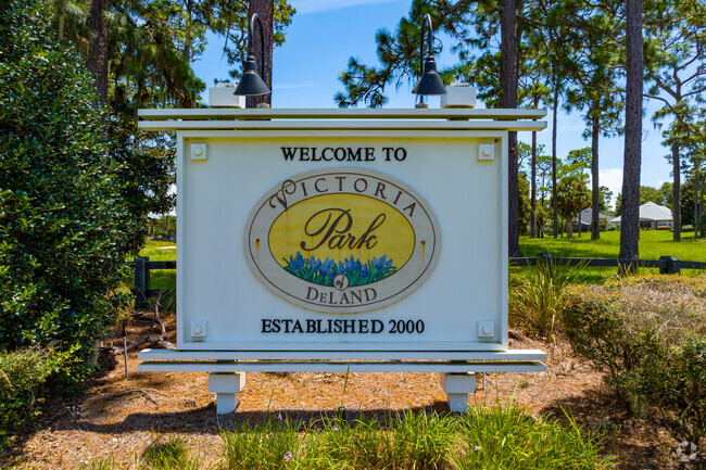 Discover Victoria Park: DeLand’s Premier Master-Planned Community